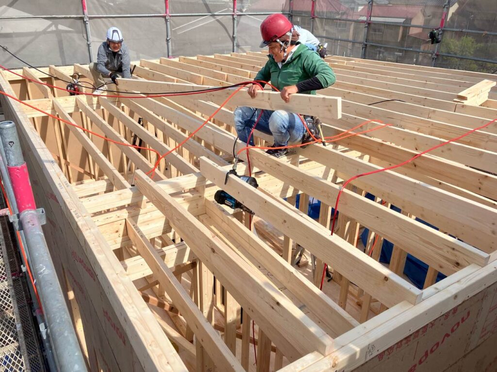 別府市 K様邸 上棟 | 大分で新築を建てるならSOKENで｜地震に強い2×4工法で安心の家づくり